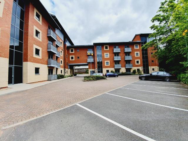 Bristol Road, Birmingham B5, 2 bed flat to rent, £1,250 pcm | PrimeLocation