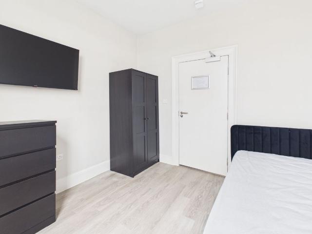Bristol Road, Gloucester GL1, 1 bed property to rent, £580 pcm | PrimeLocation