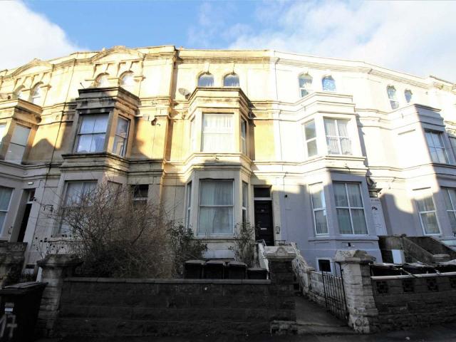 Bristol Road Lower, Hillside BS23, 1 bed flat to rent, £725 pcm | PrimeLocation