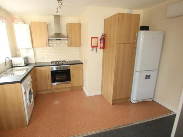 Bristol Road, Selly Oak, Birmingham 4 bed flat to rent £1,999 pcm £461 pw