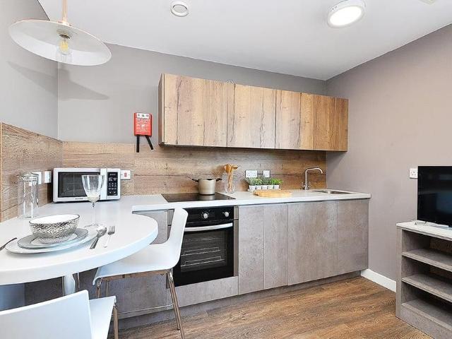 Bristol Road, Selly Oak, Birmingham B29, Studio to rent, £1,235 pcm | PrimeLocation