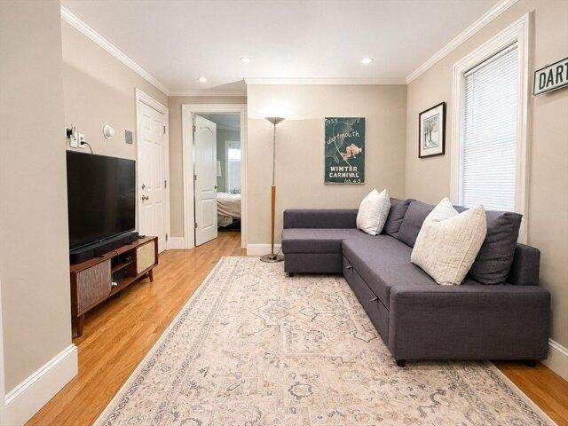 Bristol St Apt,cambridge, Condo For Sale