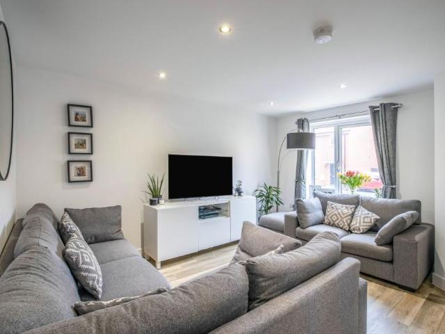 Bristol Southend, Bristol BS3, Room to rent, £667 pcm | PrimeLocation