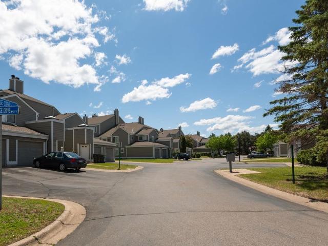 Bristol Village 2 Bedroom Home for Rent at 7301 Bristol Village Dr, Bloomington, MN 55438 West Bloomington
