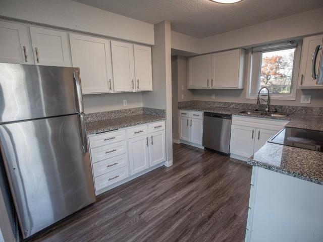 Bristol Village 2 Bedroom Home for Rent at 7301 Bristol Village Dr, Bloomington, MN 55438 West Bloomington