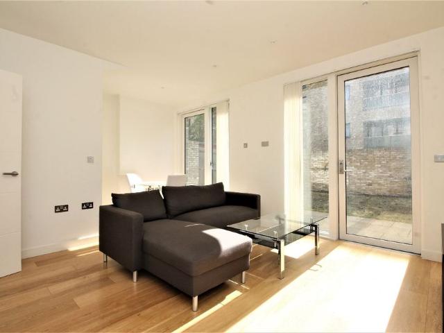 Bristol Walk, Kilburn, London NW6