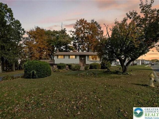 Bruce Ln, Bethlehem, Home For Sale