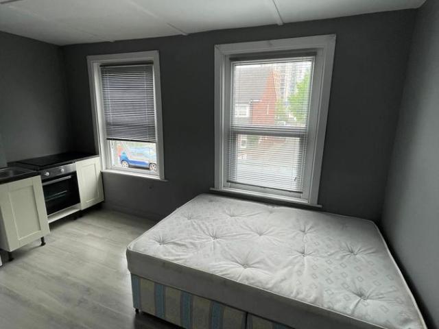 Bruce Road, Harrow HA3, 1 bed flat to rent, £1,095 pcm | PrimeLocation
