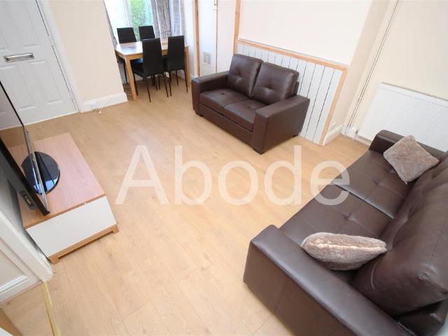 Brudenell Street, Hyde Park, Leeds 4 bed house to rent £2,496 pcm £576 pw