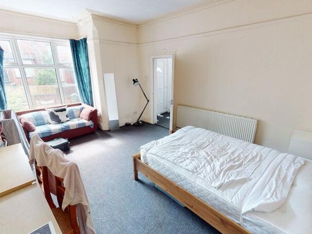 Brudenell View, Hyde Park, Leeds LS6, 3 bed terraced house to rent, £485 pppm | PrimeLocation