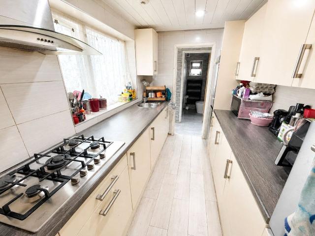 Bruford Road, Wolverhampton WV3, 3 bed terraced house to rent, £1,050 pcm | PrimeLocation