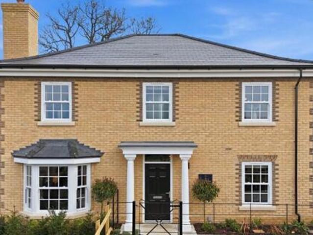 Brundall Road, Brundall, 5 Bedroom House