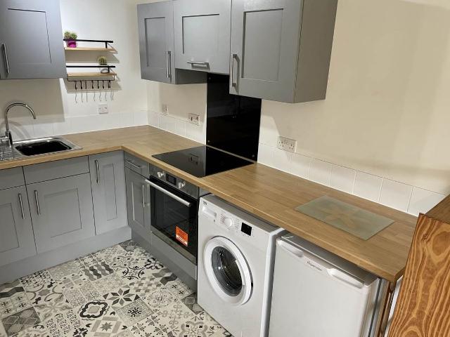 Brunel Court, Walter Road, City Centre, Swansea SA1, 1 bed flat to rent, £700 pcm | PrimeLocation