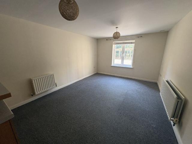 Brunel Crescent, Swindon