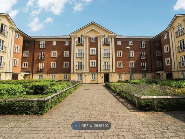 Brunel Crescent, Swindon SN2, 2 bed flat to rent, £1,150 pcm | PrimeLocation
