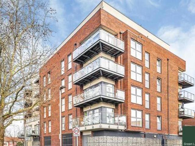Brunel House, Chancellor Way, 2 Bedroom Flat