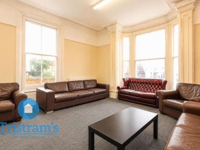 Brunel Terrace, The, NG7