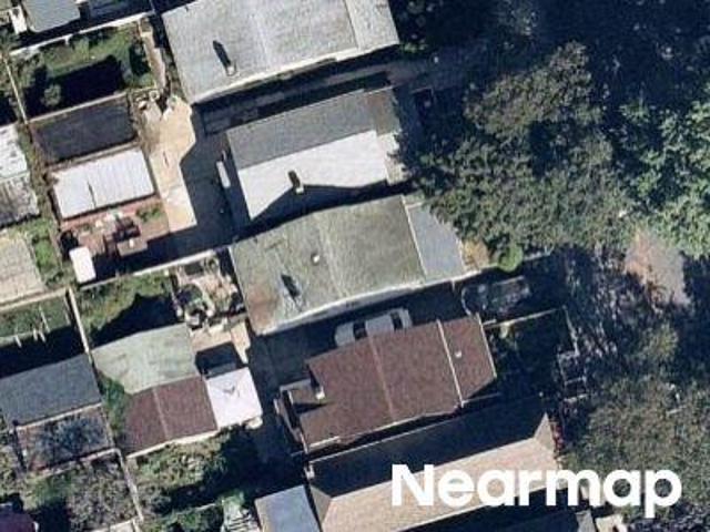 Bruner Ave