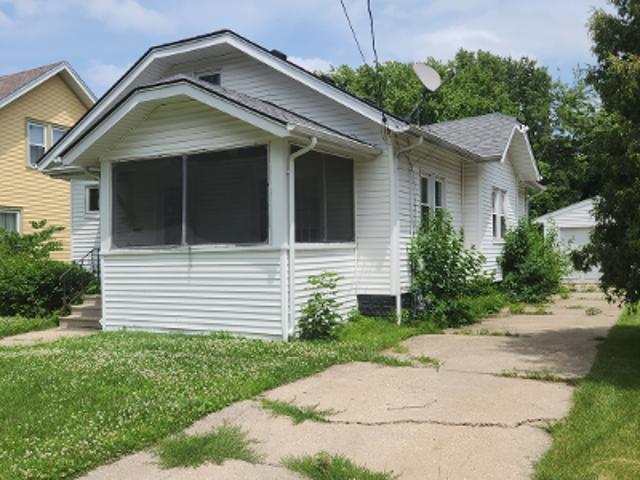 Bruner St