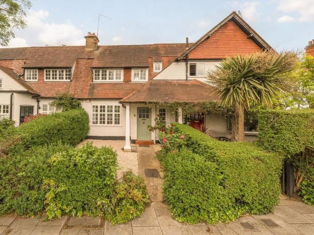Brunner Road, London W5 2 bed terraced house to rent £2,800 pcm £646 pw