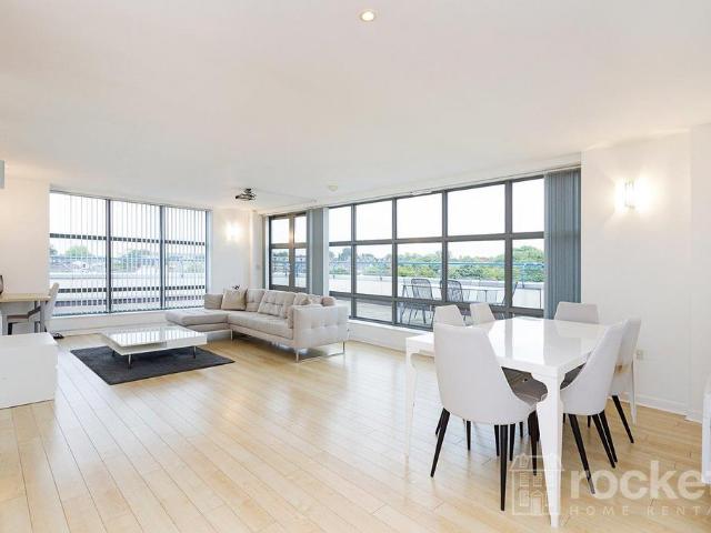 Brunswick Court, Brunswick Street. 2 bed apartment to rent £1,495 pcm £345 pw