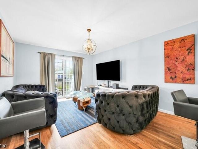 Brunswick St, Newark, Home For Sale