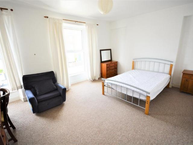 Brunswick Street, Brynmill, Swansea 4 bed house to rent £1,320 pcm £305 pw