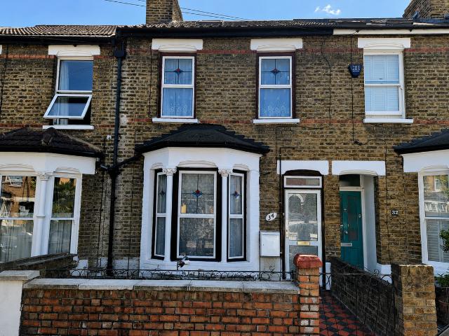 Brunswick Street, London E17, Room to rent, £1,000 pcm | PrimeLocation