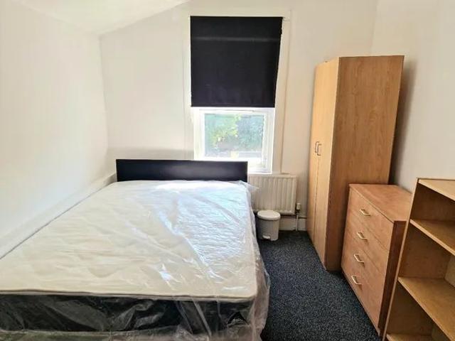 Brunswick Street, Walthamstow, E17, Property for rent