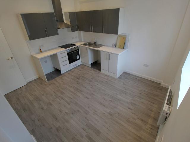Brunswick Park Road, New Southgate N11, 1 bed flat to rent, £1,375 pcm | PrimeLocation