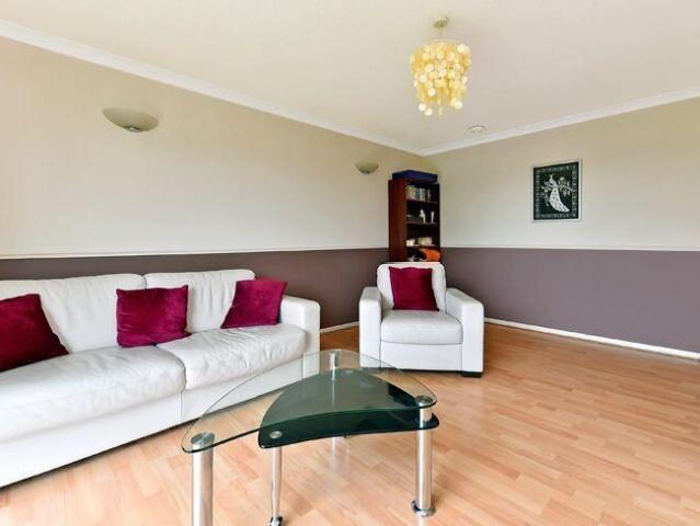 Brunswick Park Road, London N11, 2 bed flat to rent, £1,600 pcm | PrimeLocation