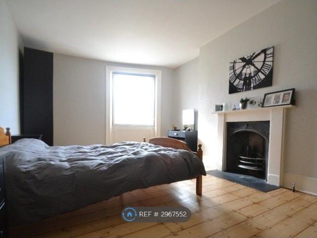 Brunswick Place, Hove BN3, 2 bed flat to rent, £1,595 pcm | PrimeLocation