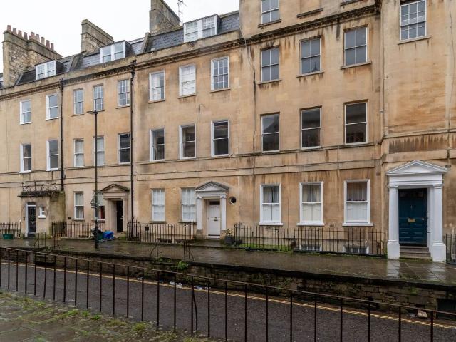 Brunswick Place, Lansdown, Bath BA1, 2 bed maisonette to rent, £1,700 pcm | PrimeLocation