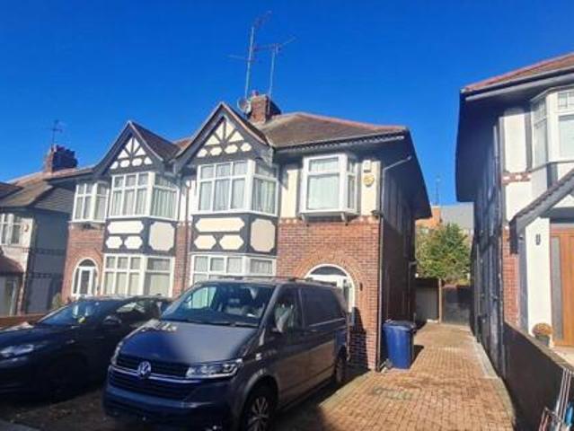 Brunswick Road, Ealing, 4 Bedroom Semi detached