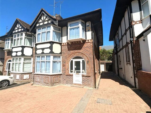 Brunswick Road, Ealing, London W5, 4 bed semi detached house to rent, £3,000 pcm | PrimeLocation