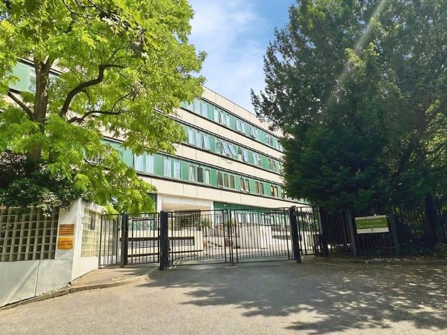 Brunswick Road, Ealing W5, 2 bed flat to rent, £2,250 pcm | PrimeLocation
