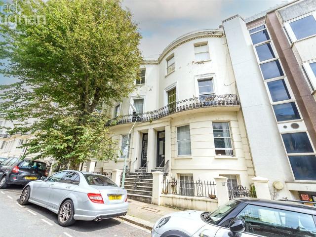 Brunswick Road, Hove BN3, 2 bed flat to rent, £1,800 pcm | PrimeLocation