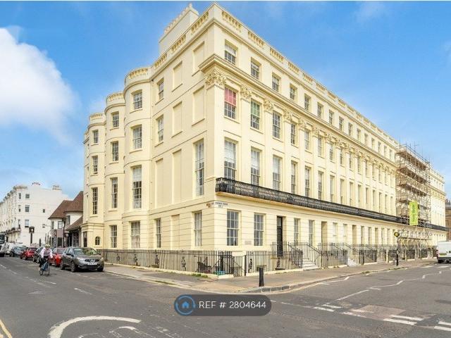 Brunswick Terrace, Hove BN3, 2 bed flat to rent, £1,950 pcm | PrimeLocation