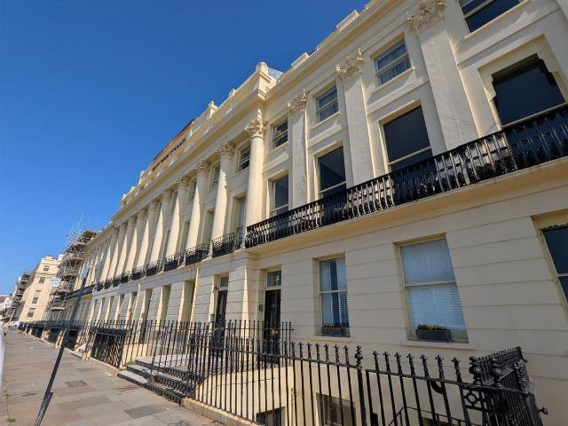 Brunswick Terrace, Hove BN3, 2 bed flat to rent, £2,100 pcm | PrimeLocation