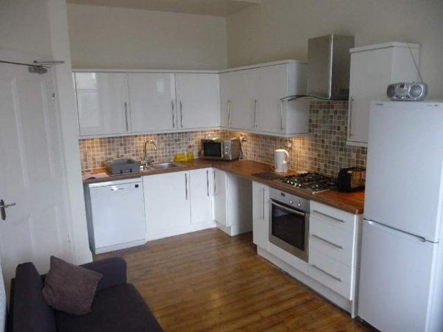 Bruntsfield Place, Edinburgh EH10, 4 bed flat to rent, £3,600 pcm | PrimeLocation
