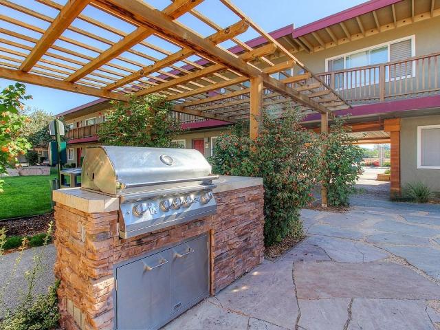Brush Creek Apartments 2 Bedroom Apartment for Rent at 6221 6221 & 6233 Montecito Boulevard, Santa Rosa, CA 95409