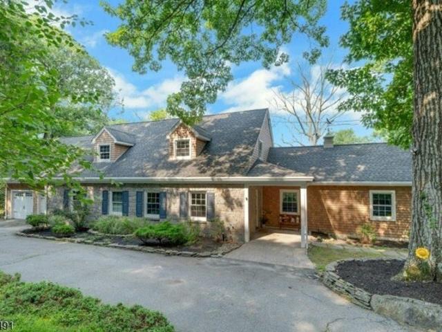Brush Hill Rd, Kinnelon, Home For Sale