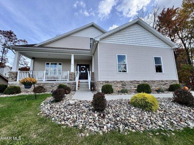 Brush Oaks Dr, Altoona, Home For Sale