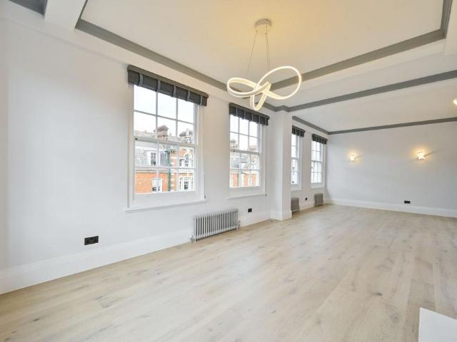 Bryanston Court, Marylebone, London, W1H 3 bed flat to rent £7,999 pcm £1,846 pw