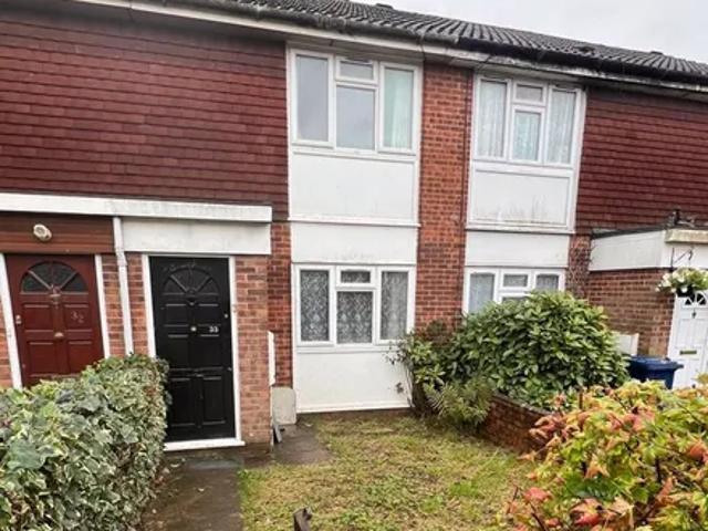 Bryant Close, London, EN5 2TG, United Kingdom | 2 bed townhouse for rent #165463923 | Rentberry