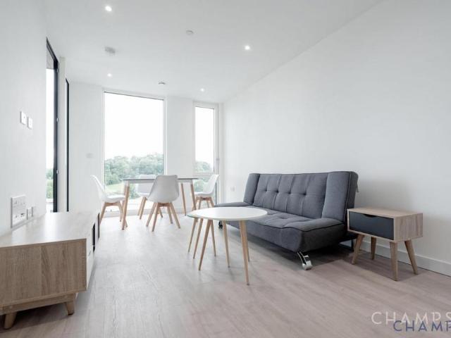Bryant Apartments, Perceval Square. 2 bed flat to rent £2,188 pcm £505 pw