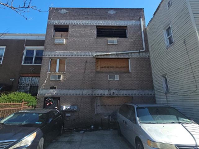 Bryant Ave