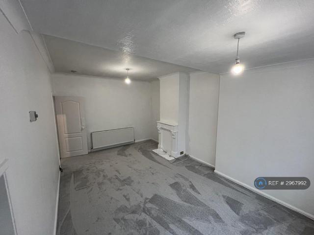 Bryant Road, Kettering, NN15 2 bed bungalow to rent £1,095 pcm £253 pw