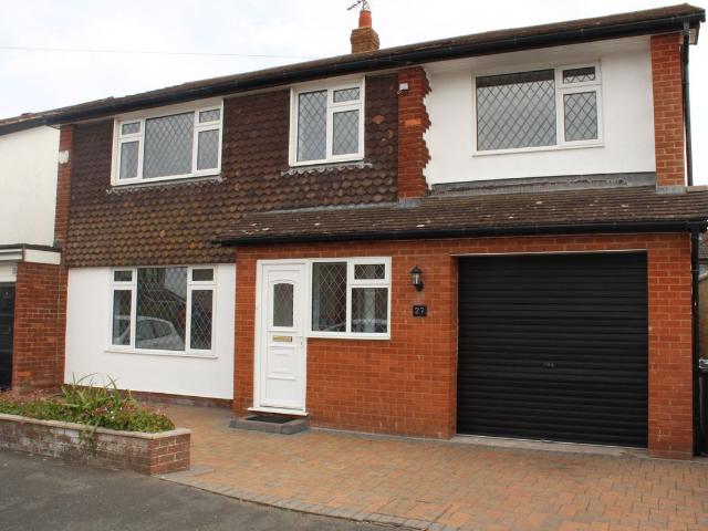 Bryn Avenue, Rhyl LL18, 5 bed property to rent, £1,500 pcm | PrimeLocation