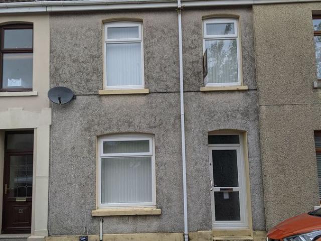 Bryn Place, Llanelli SA15, 3 bed terraced house to rent, £895 pcm | PrimeLocation